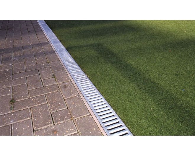 ACO sports drainage channel artificial grass - W&H Sports | EN