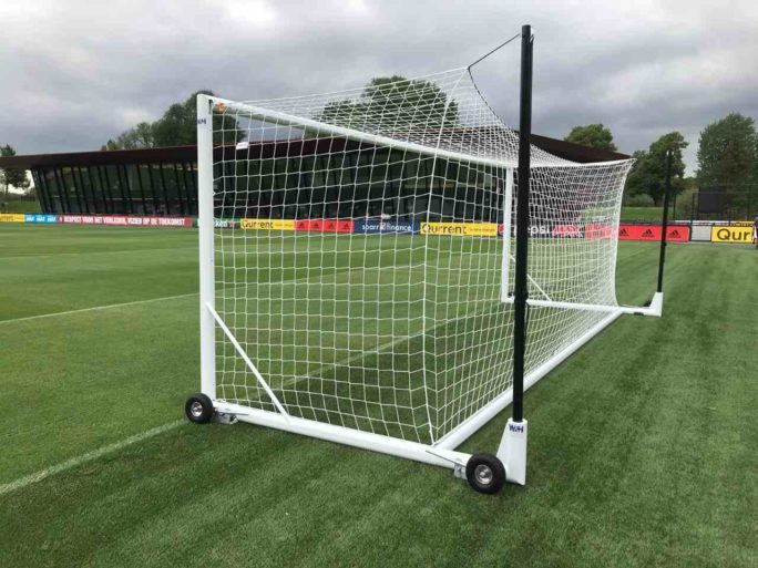 Moveable training goal with tension rods - W&H Sports | EN