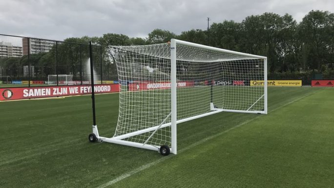 Moveable training goal with tension rods - W&H Sports | EN