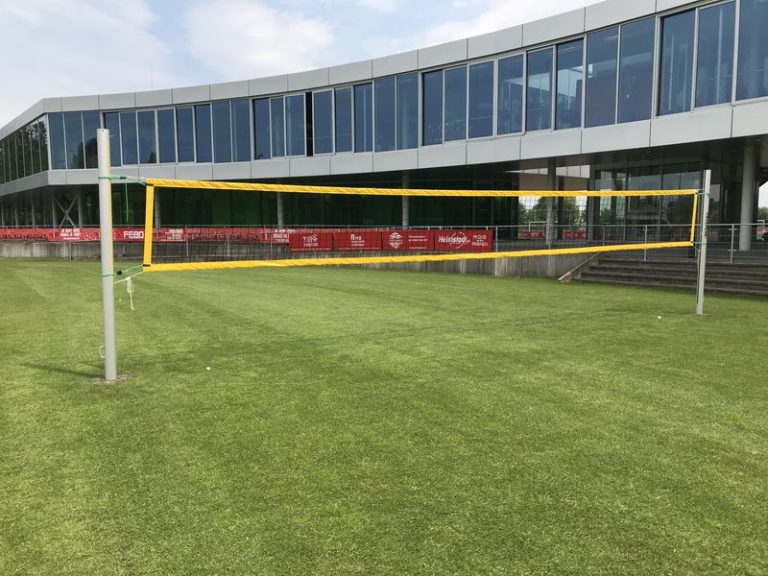 Multifunctional volleyball posts - W&H Sports | EN