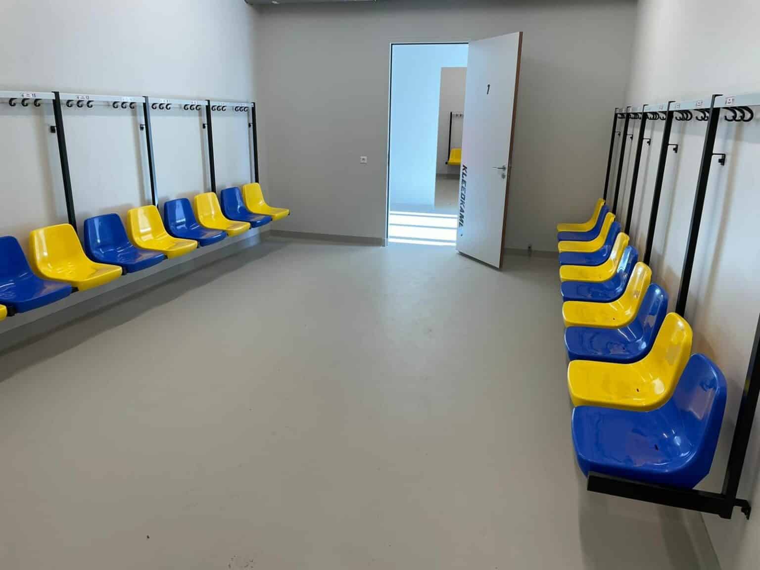 Dressing room bench with seat - W&H Sports | EN