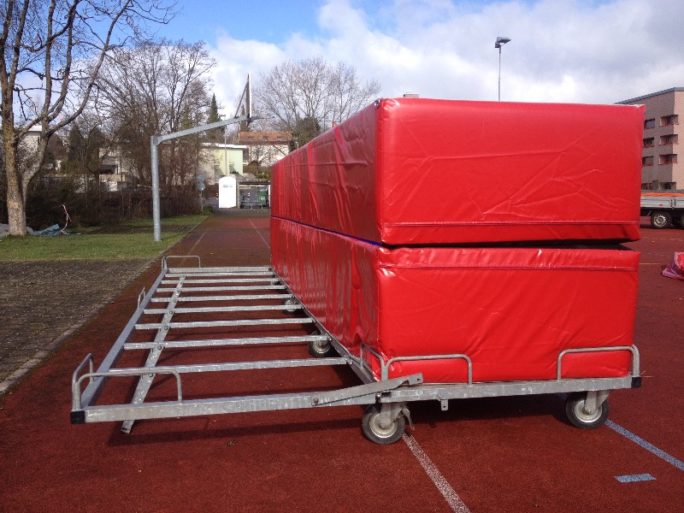 Opklapbare en verrijdbare landingsmat - W&H Sports